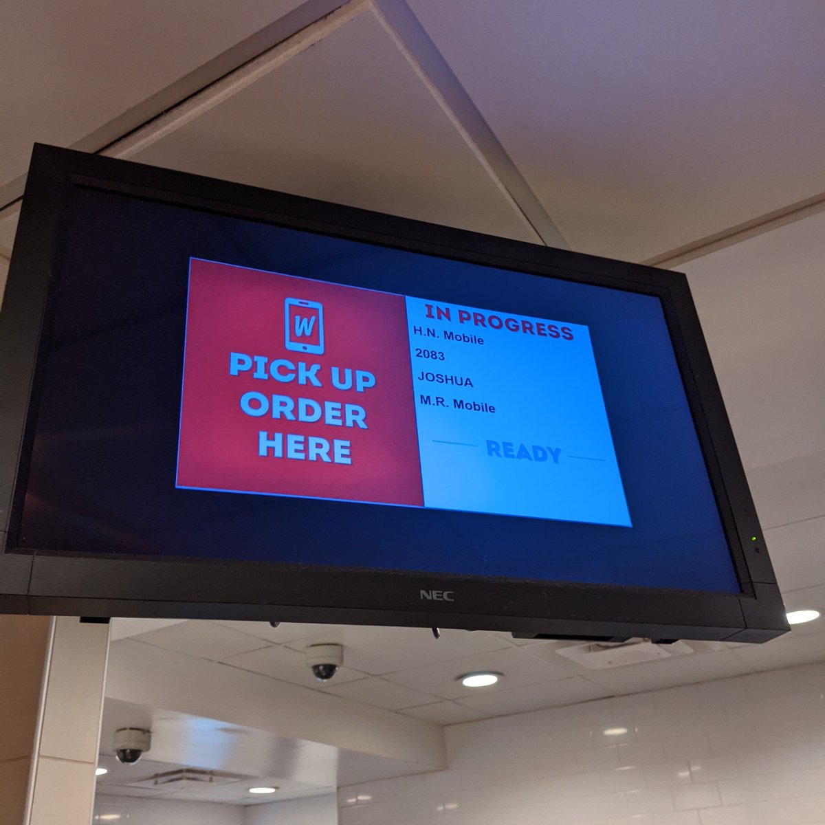 Mister Mobile runs on Wendy's Jules Wang 王竣穎 @pointjules