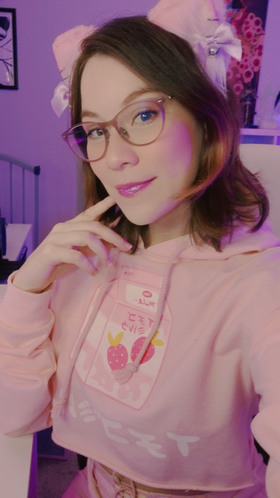 Twoucan - Kay Lynn Syrin (@KayLynnSyrin)