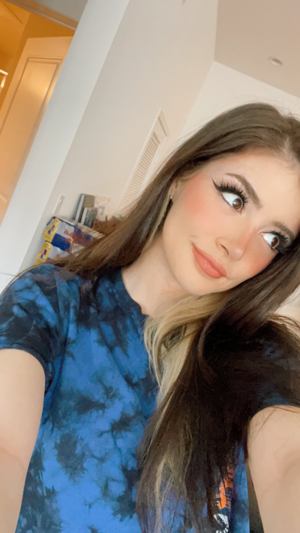 Chrissy Costanza Twitter Header
