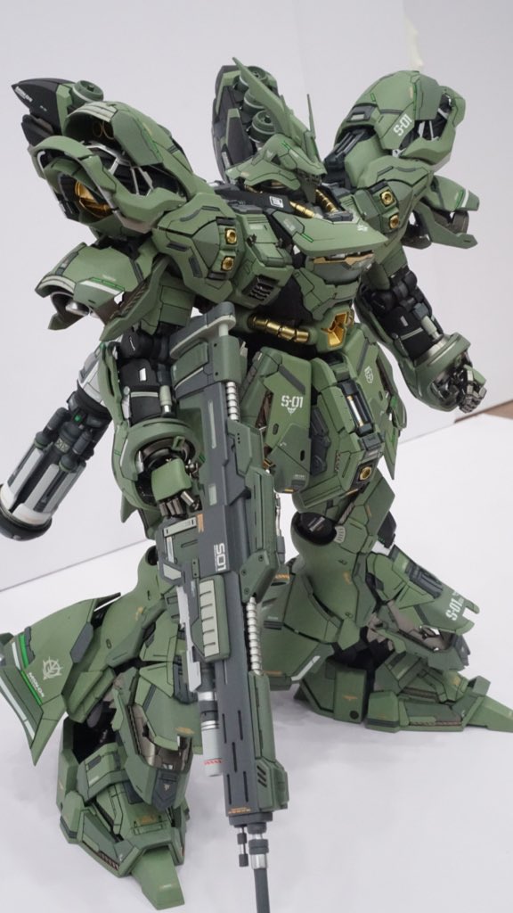 Gundam Sazabi Custom