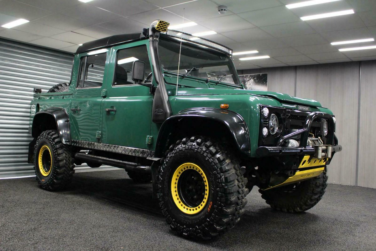 Land Rover Defender 110 Lifted