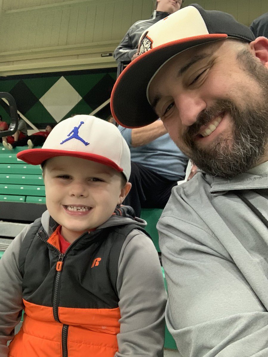 Kristin Sweeney's Instagram, Twitter & Facebook on IDCrawl