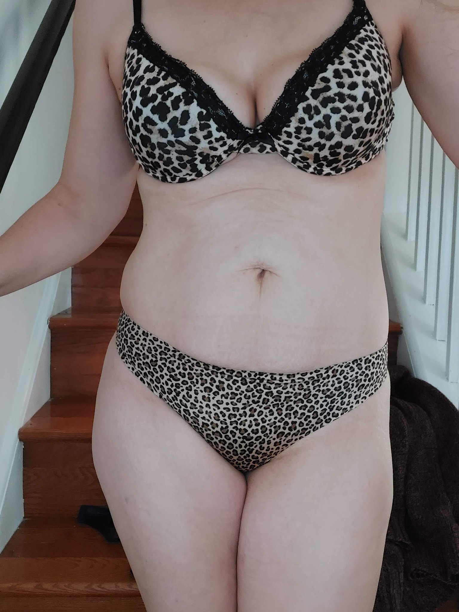 Jane on Twitter: "POV: I greet you at the door like this. What's your next move? https://t.co ...