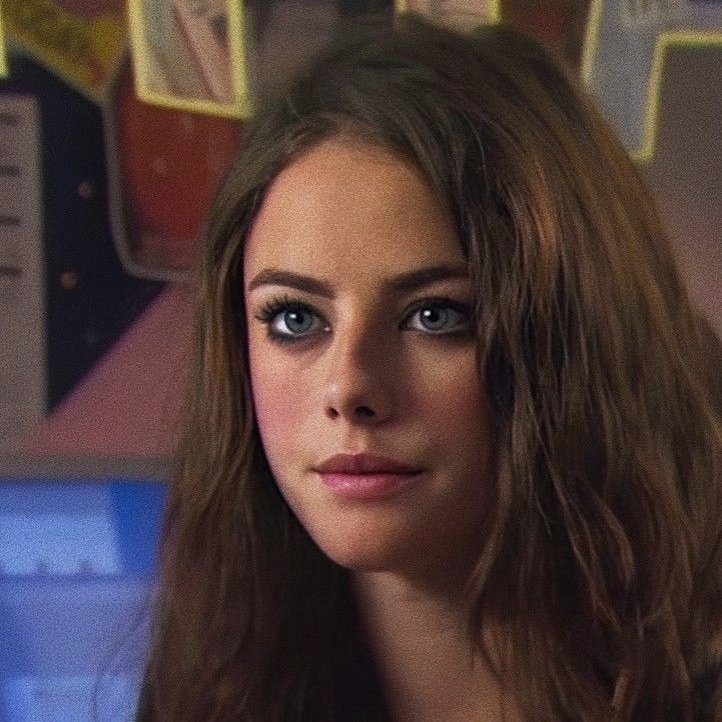 Skins Effy