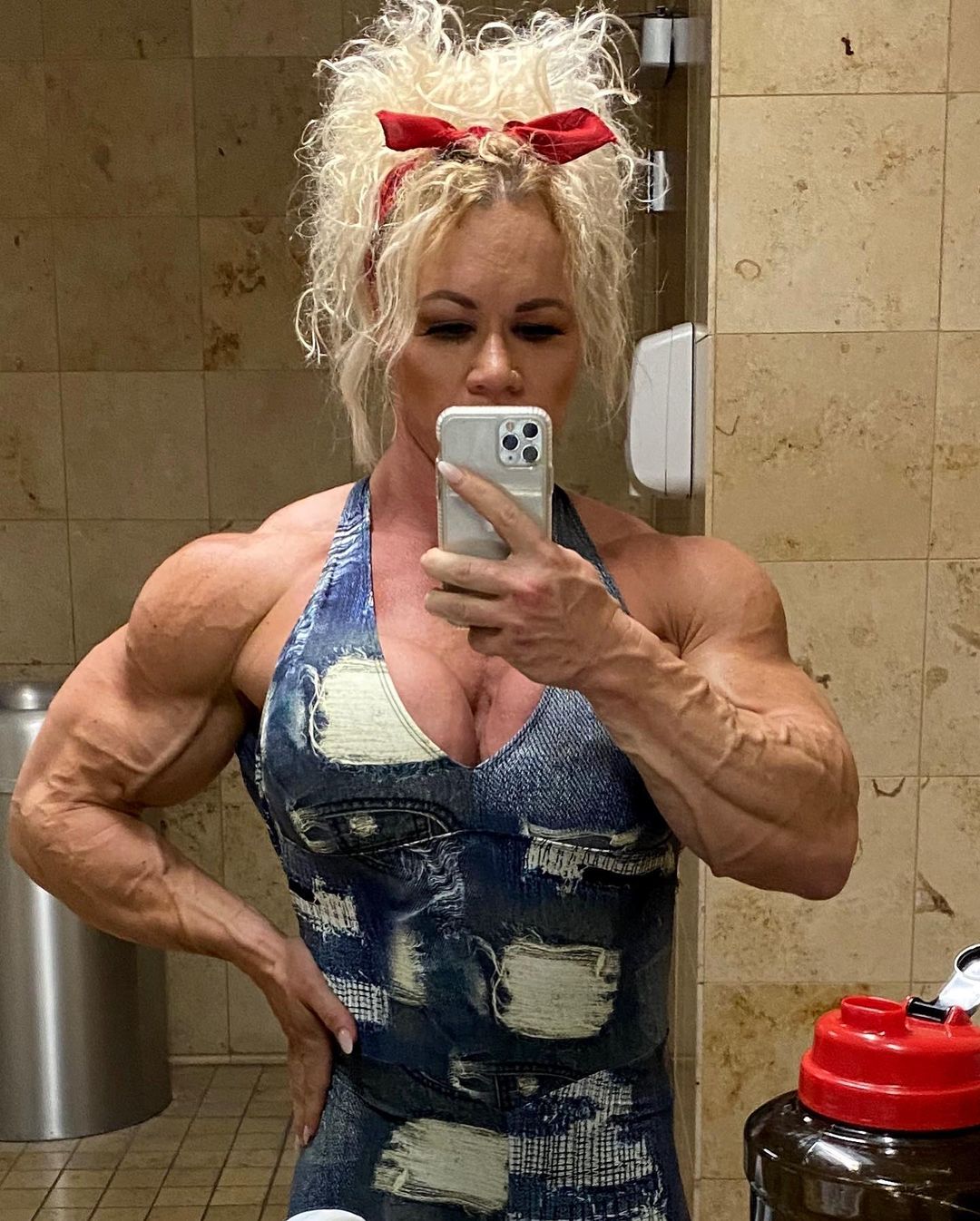 Female Muscle Fan💪 On Twitter We Love Big Muscle Girls Aleeshayoung