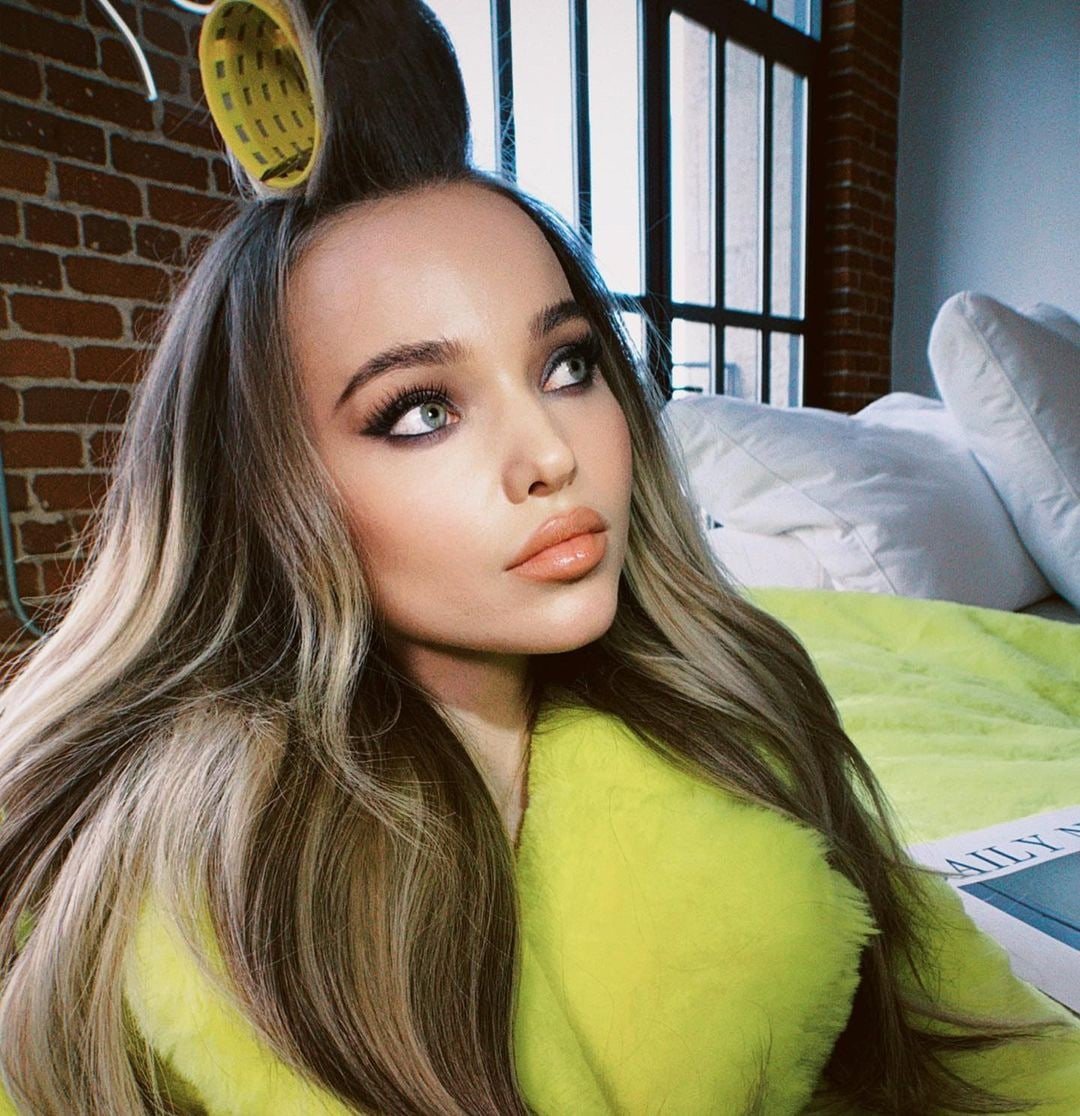 Dove Cameron Twitter