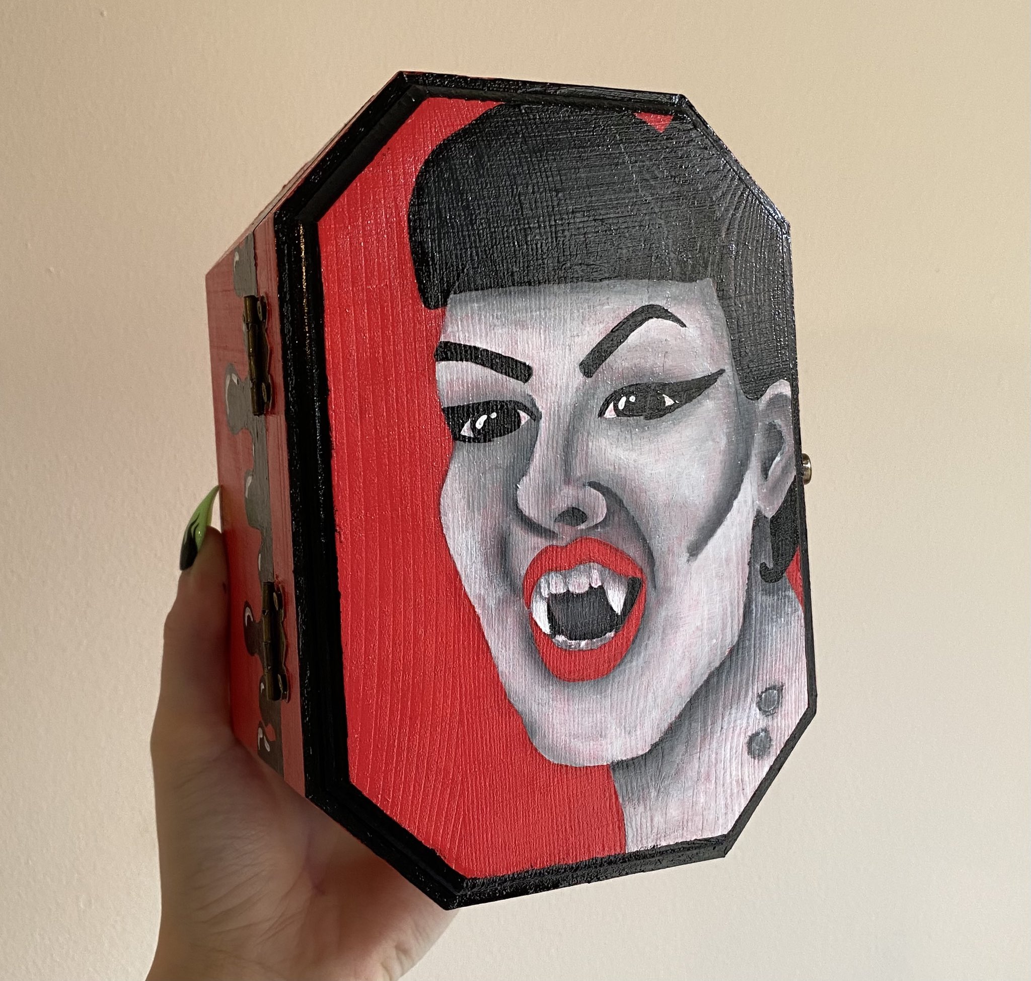 artgremlinillustration on Twitter: "🎉FLASH SALE🎉 Hi I’m Lauren! I make all sorts of hand painted ...