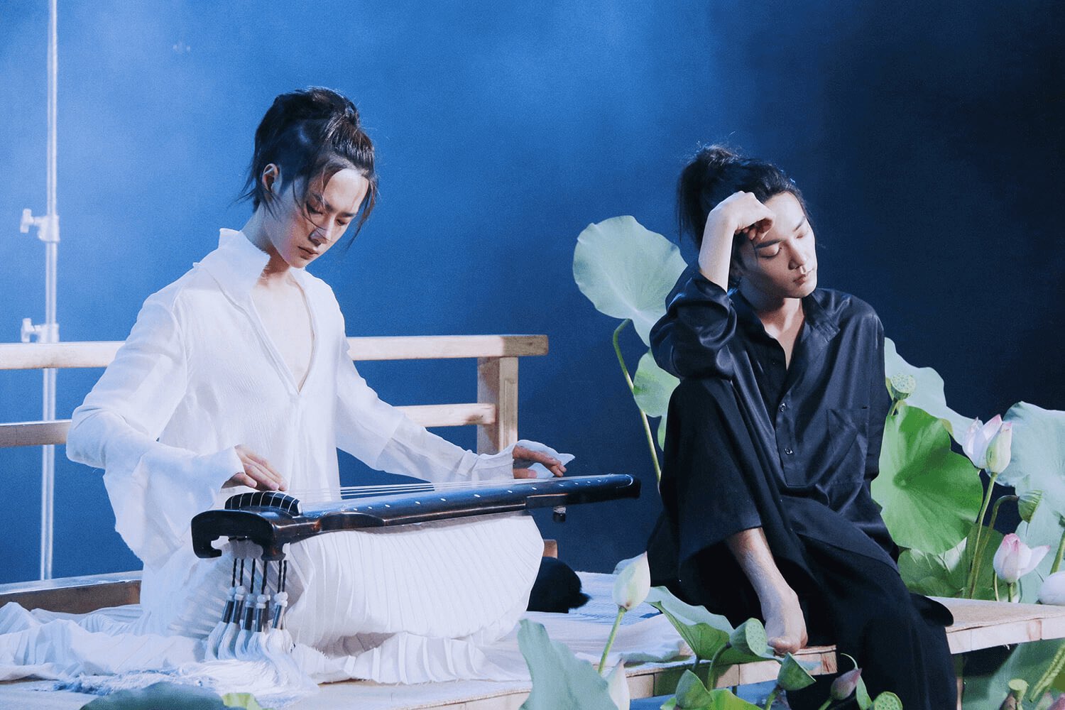 estef 廿 on Twitter: "wang yibo and xiao zhan harper's bazaar iconic photoshoot: a thread https ...