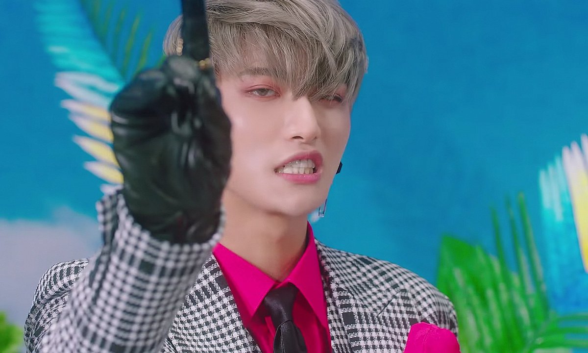 krkrkr 🥳 (@iamnewaaron) | Twitter