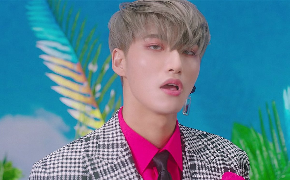 krkrkr 🥳 (@iamnewaaron) | Twitter