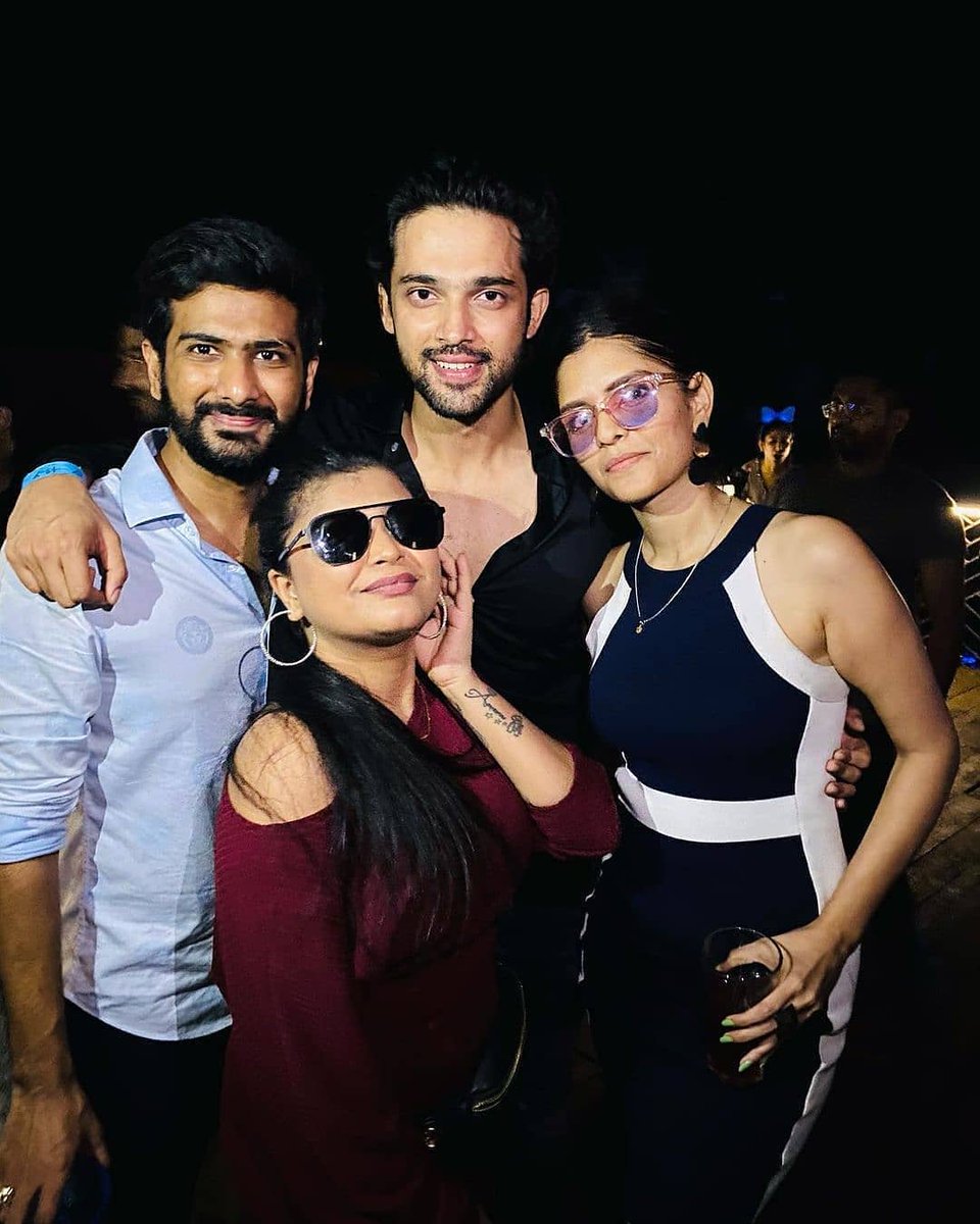 Parth Samthaan 🦋 Family 👑 @LaghateParth_FC Timeline, The Visualized ...