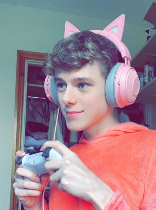 TW Pornstars - Rourke. The most retweeted pictures and videos for all ...