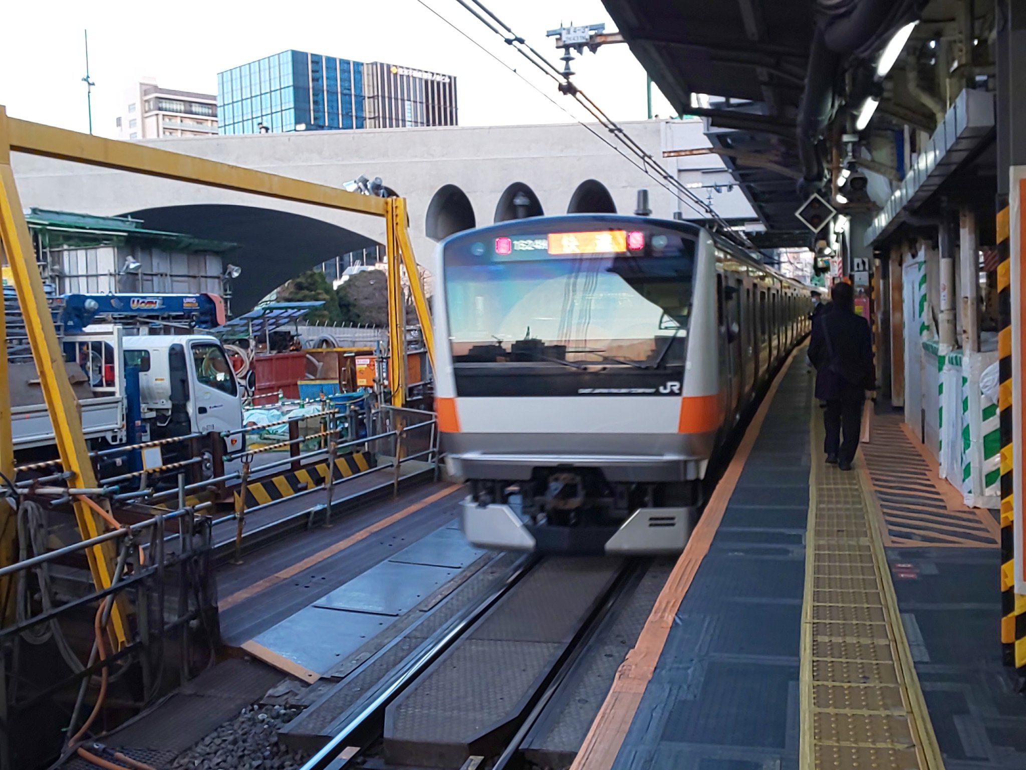 SASATAKU on Twitter: "2021･ 3･15 [有休日．] 2本目． JR中央線 E233系 T2編成 8号車 快速 1624H列車 新 宿～御茶ノ水[JC05～JC03 ...