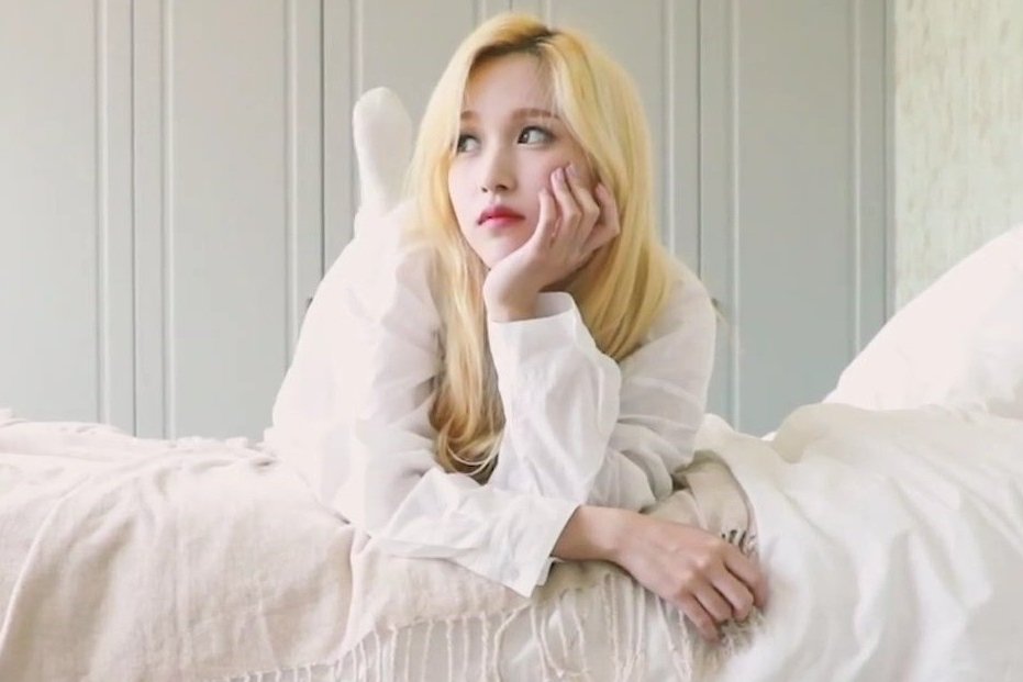 belle | 📌 minayeon au on Twitter: "𝙩𝙚𝙭𝙩 𝙢𝙚 𝙞𝙣 𝙩𝙝𝙚 𝙢𝙤𝙧𝙣𝙞𝙣𝙜 - 𝘮𝘪𝘯𝘢𝘺𝘦𝘰𝘯 𝘢𝘶 Mina never drinks, but ...