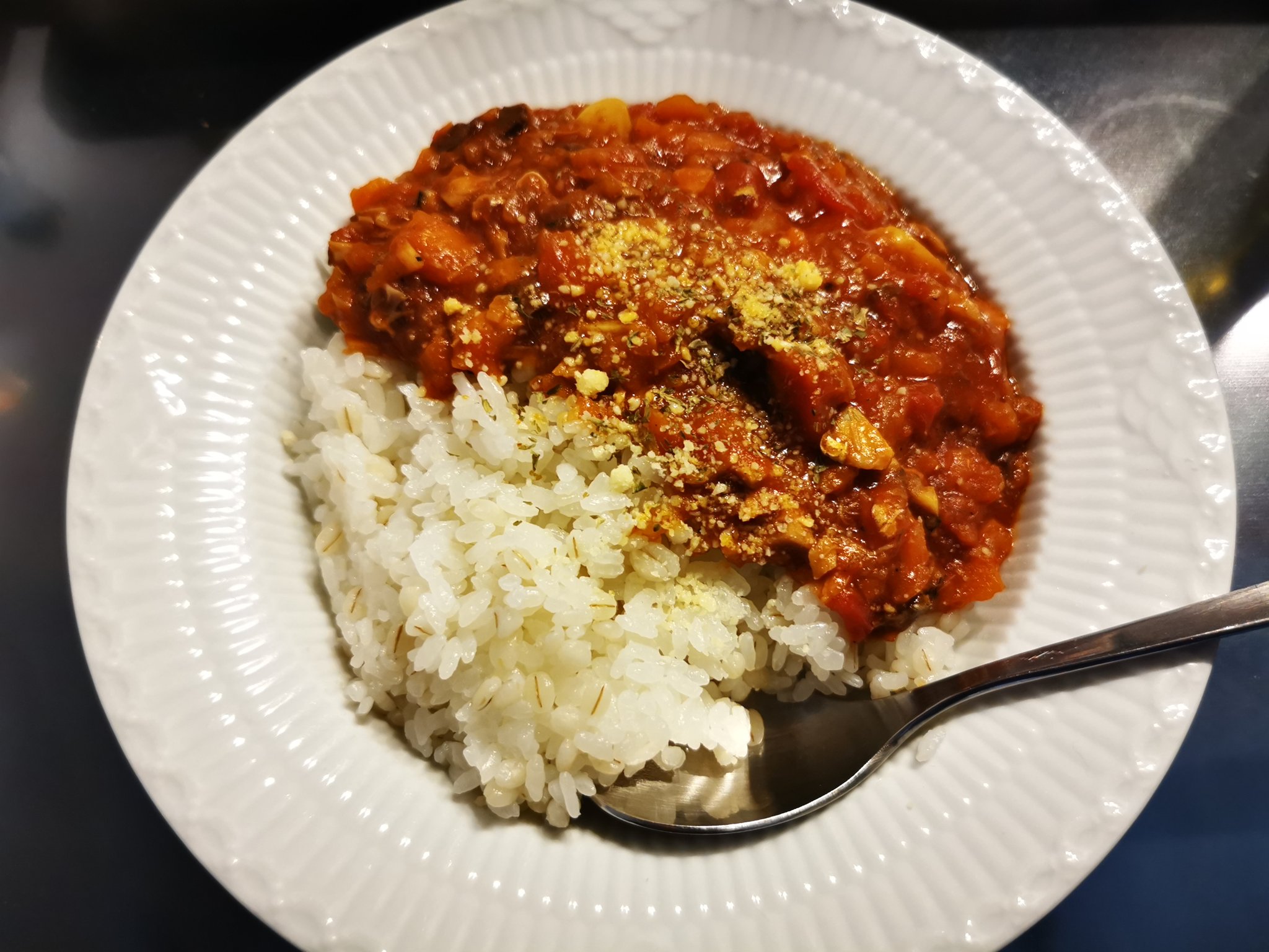 Yusuke Hayashi（林祐輔） on Twitter: "カレーライスに紹興酒を適量垂らして，麻辣や花椒などのスパイスをふって食べると美味しい，ということを最近発見した． 調べてみると ...