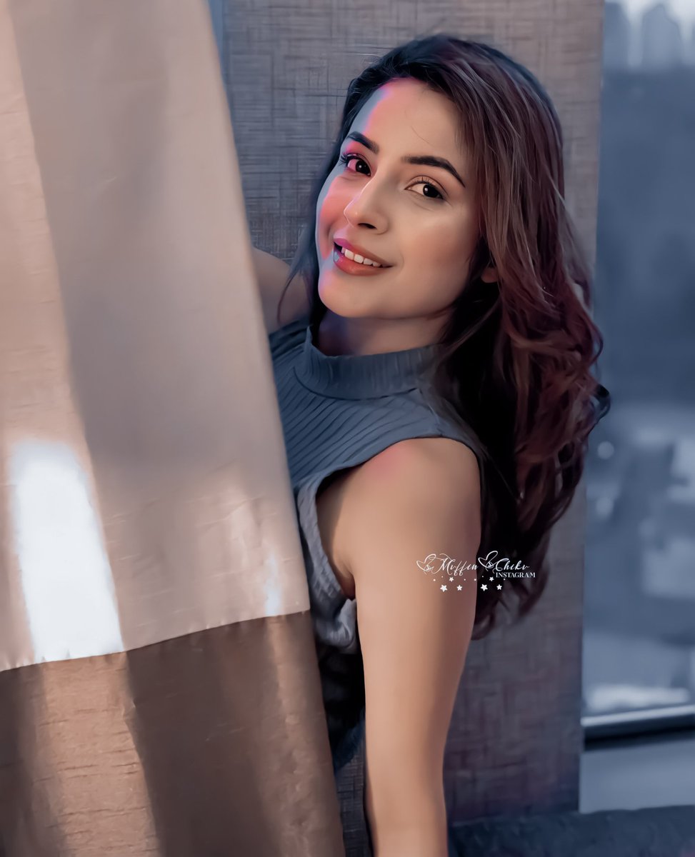 Ritika Agarwal (@cutieeesha) | Twitter