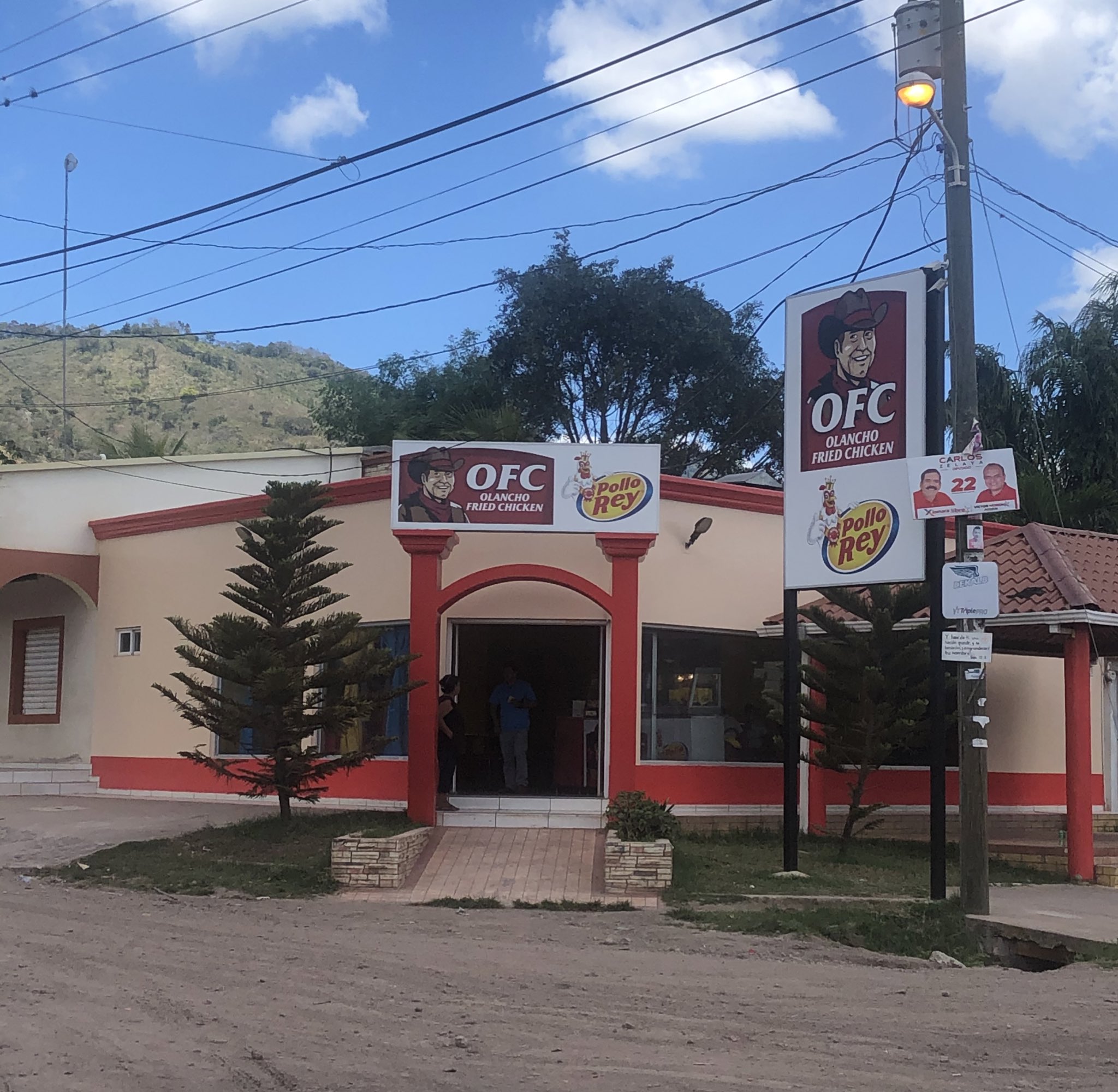 Negocio en Olancho es “exhibido” en redes por copiar el nombre