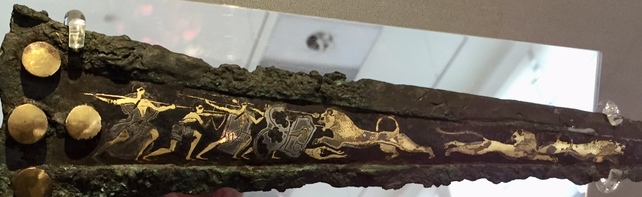 Inlaid Dagger Blade With Lion Hunt