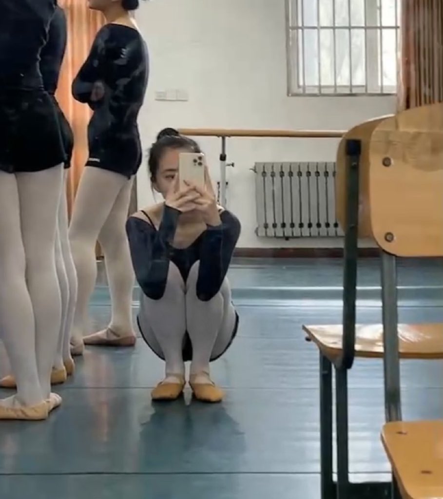 Lidafwdfrt On Twitter 御姐身,萝莉心~剧情的滴滴 脚フェチ パンスト 貢ぎ奴隷 射屏 凌辱 轮奸 强奸 意淫 辱骂 文爱 反差婊 做爱 射精