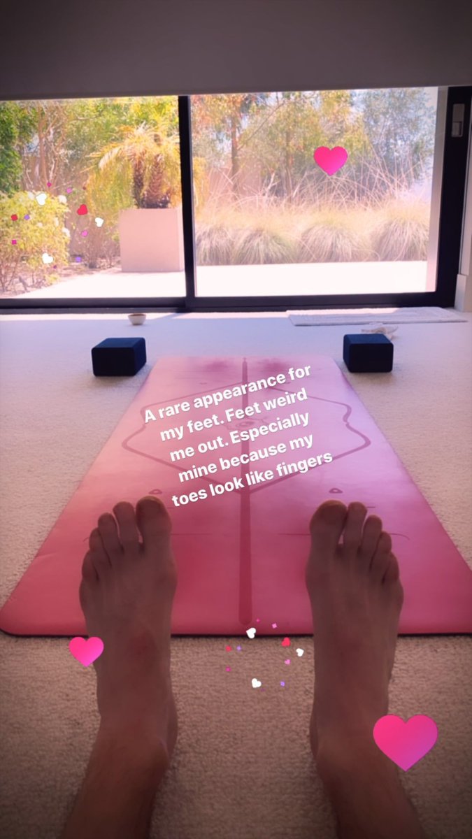 Adam Levine Barefoot