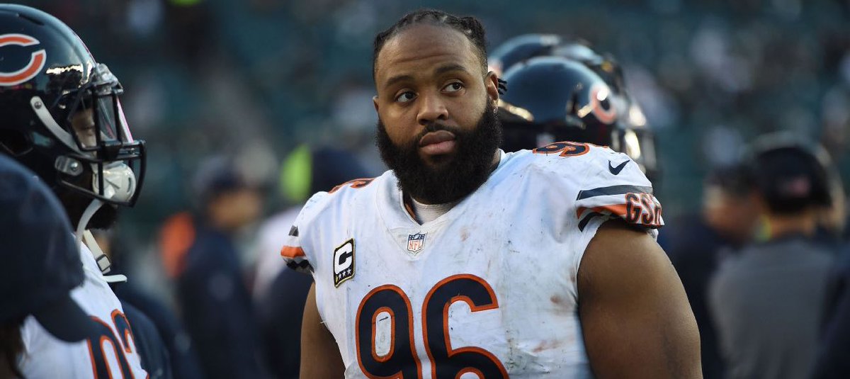 WTF ARE THE BEARS DOING!? : r/UrinatingTree