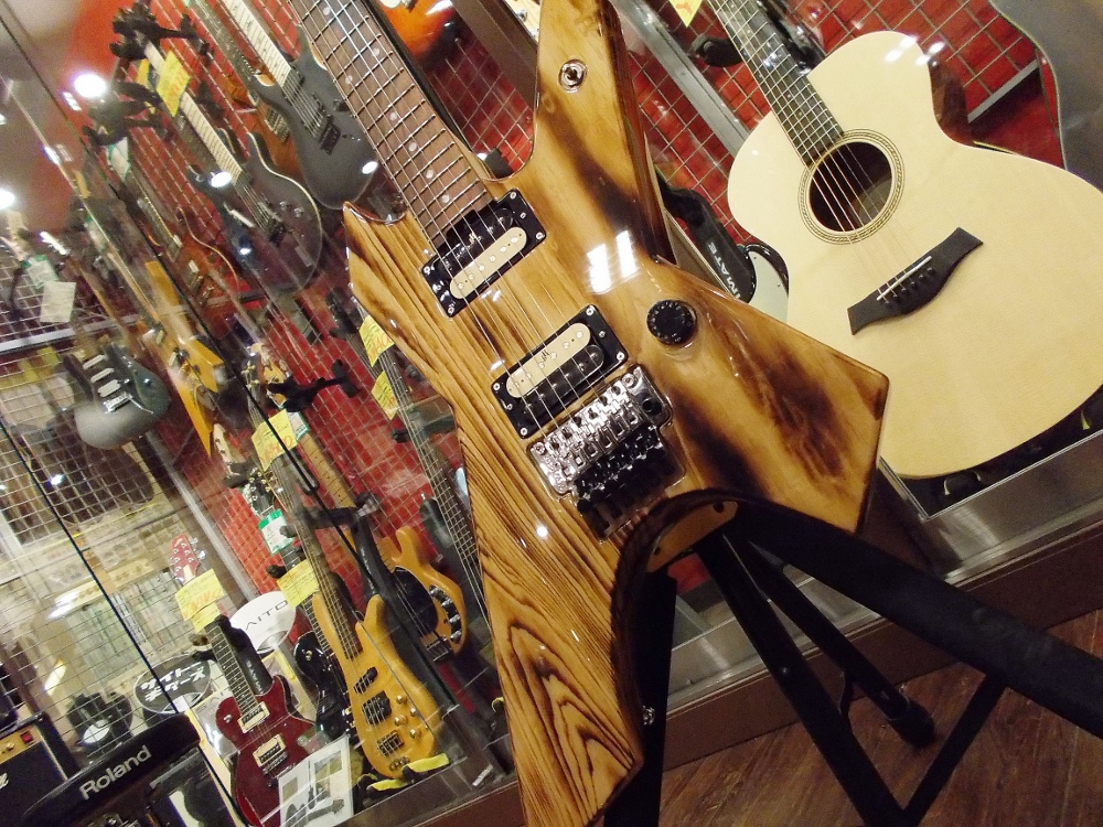 愛曲楽器 on Twitter: "【アピタ稲沢店★入荷情報】 Killer KG-Exploder prison Burner バーナーフィニッシュを纏ったExploderの入荷です ...