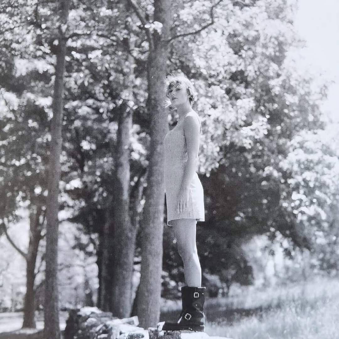 Taylor Swift Album Photoshoot