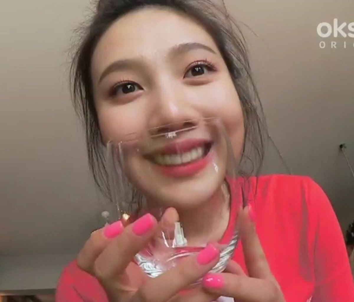 #JOY being a living meme, a thread: #joy joy pics @joypics