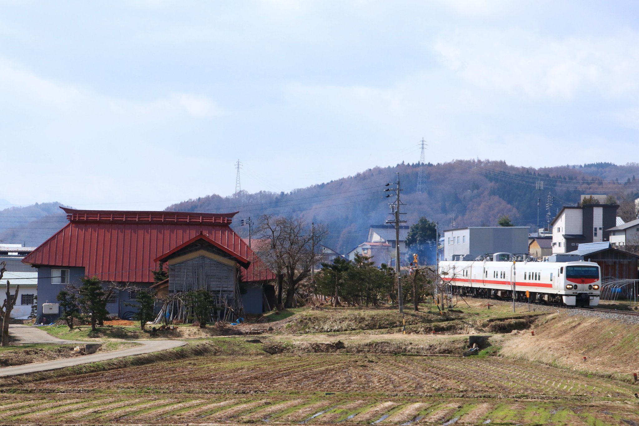 hyama N401編成 on Twitter: "ｷﾔE193系（Easti-D）を使用した飯山線検測が行われたので撮影しました。今日は、早朝ではなく午前中の運転となりおそらく初めて飯山線下 ...