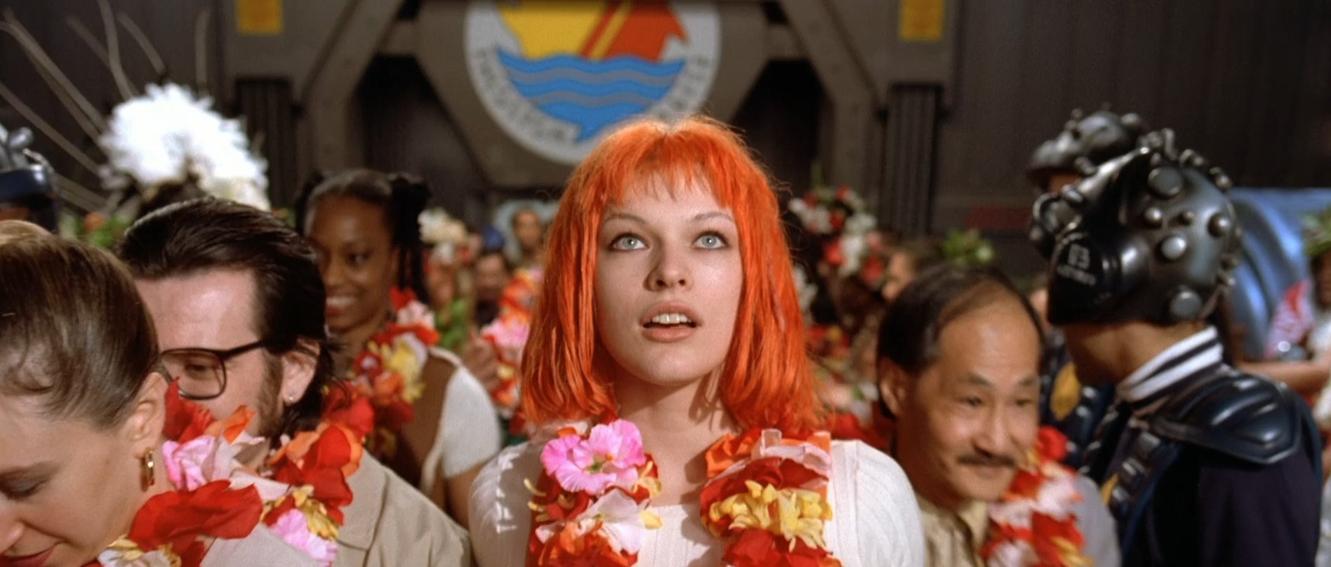 The Spaceshipper 🚀 on Twitter: "The Fifth Element (1997): Entrance to Fhloston Paradise, art by ...