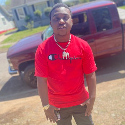 205 Dawg House🏚🐕 (@deeman_jones) | Twitter