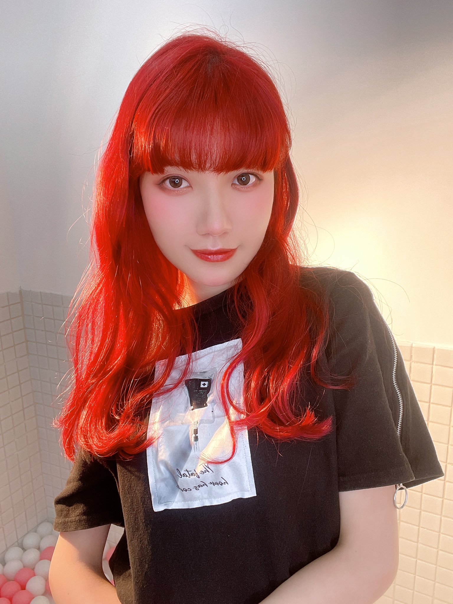 Weisa on Twitter: "昨晚有朋友说我的发色发型和衣着风格很符合今年的流行趋势，甜酷风👩🏻‍🎤 糖果🍬齁咸👌🏻（？） #hairstyle #haircolor https ...