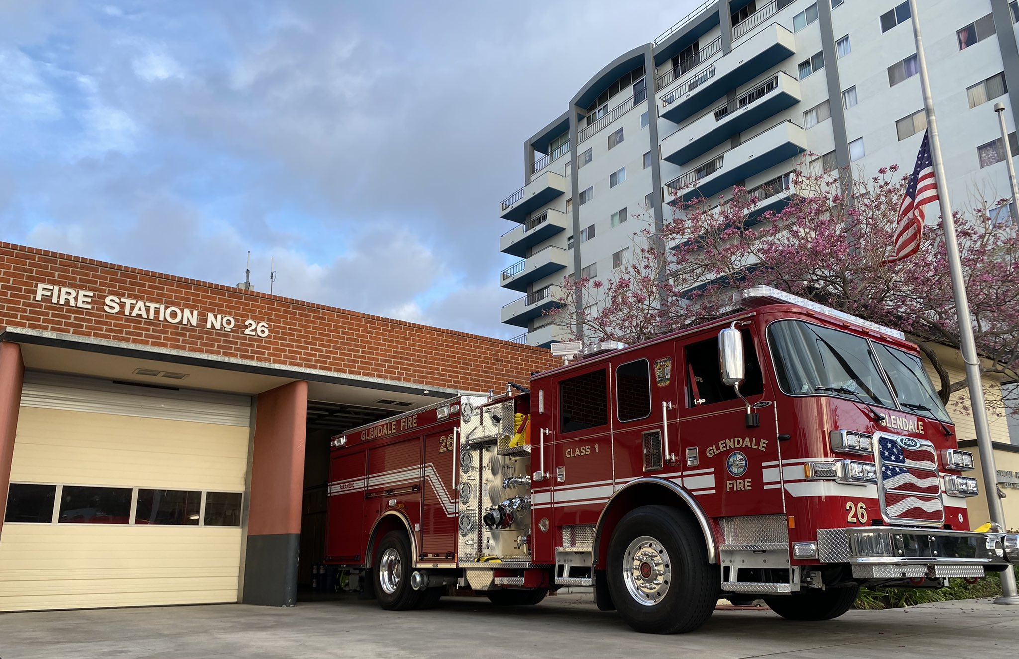 Glendale Fire Department Video: Glendale (CA) Fire Department Pierce