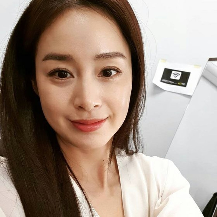 Kim Tae Hee Without Makeup