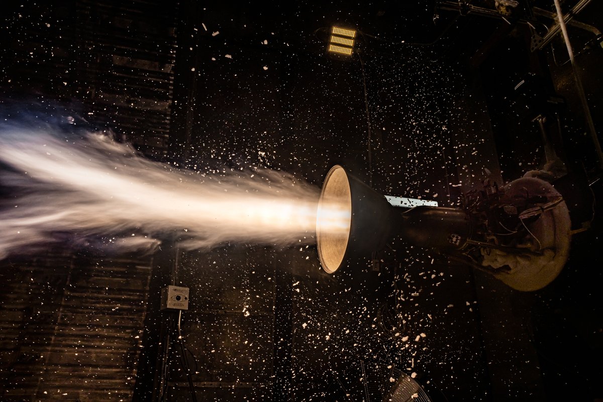 Astra on Twitter: "🔥Fire and ice! 🧊 Check out a recent hotfire test of ...