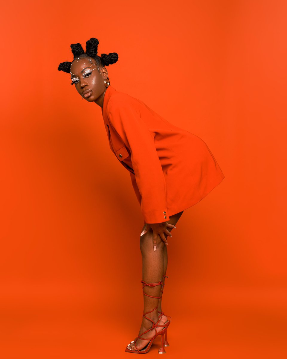 Essy Estaa🇳🇬 @EssyEstaa Timeline, The Visualized Twitter (Analytics)