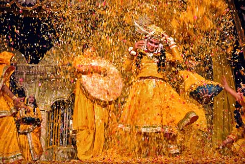 𝙃𝙤𝙡𝙞 𝙬𝙞𝙩𝙝 𝙆𝙧𝙞𝙨𝙝𝙣𝙖: It's finally that time of the year when Krishna ...