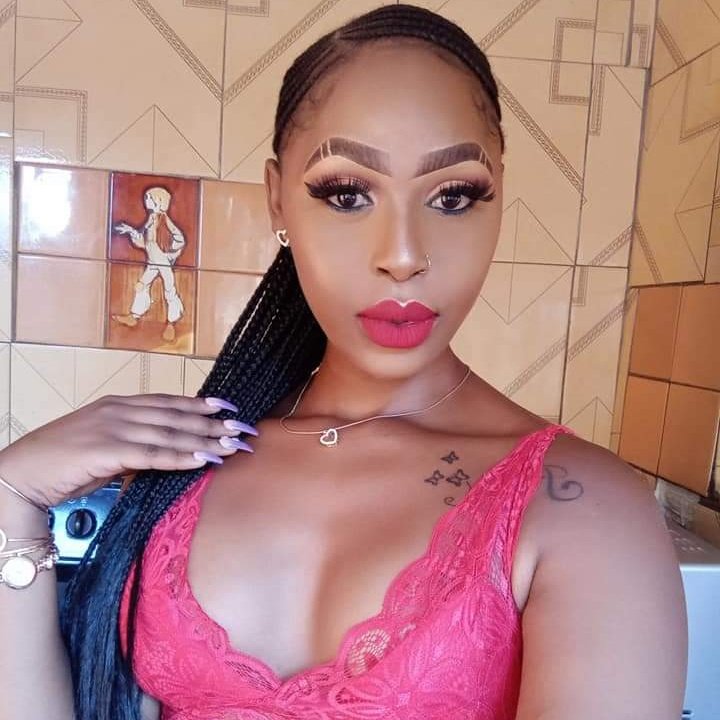 Miss Roxy on the Rocks on Twitter: "#NewProfilePic https://t.co/syS9w2LzwB" / Twitter