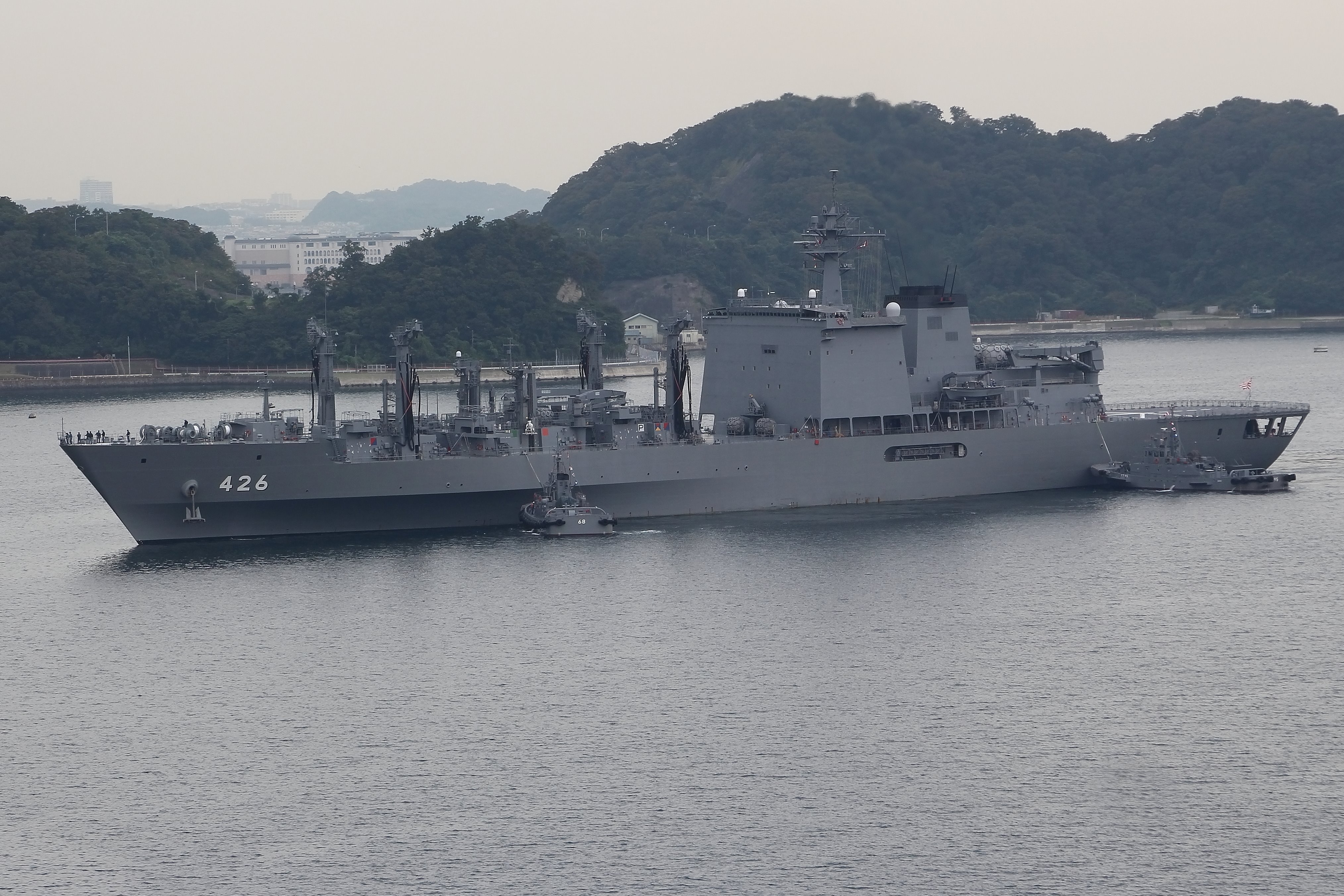 まつ on Twitter: "2016/10/22 横須賀 補給艦 おうみ (AOE-426) https://t.co/WS2pXmskLR" / Twitter