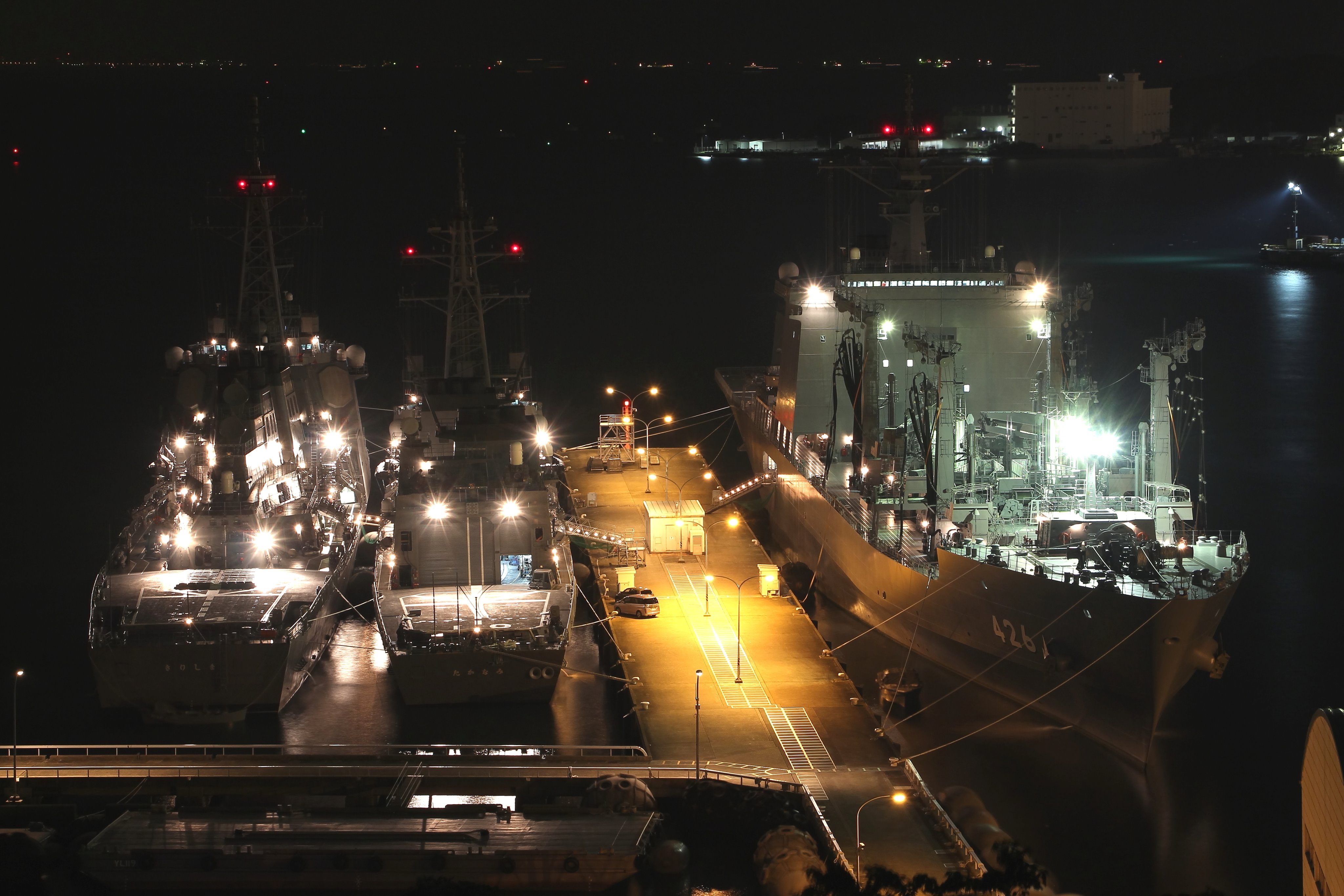 まつ on Twitter: "2016/10/22 横須賀 補給艦 おうみ (AOE-426) https://t.co/WS2pXmskLR" / Twitter