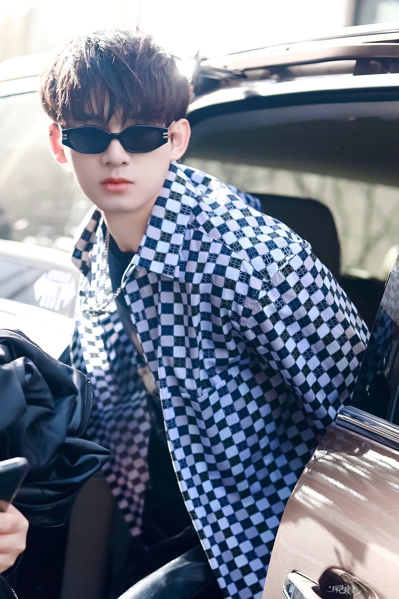 YaoChen (姚琛) Archive | 不屑·NEVERMIND on Twitter: "210328 ©Mercury·姚琛, 琛色时分·姚琛 #姚琛 #YAOCHEN #야오천 ...