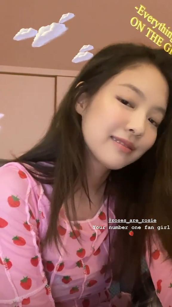 This mandu girl don't know how to use "hands-free" on instagram 🙈 fas-J ...