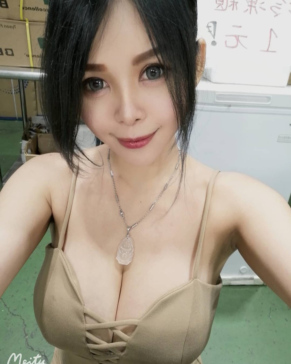 【台灣嫩模系列】胸狠G罩杯爆奶妹 緊身上衣誘人白嫩雙峰波濤胸湧！Kandy [30P] 【https://t.co/djCfdrgmhj】 @Beauty_7012 @Beauty ...