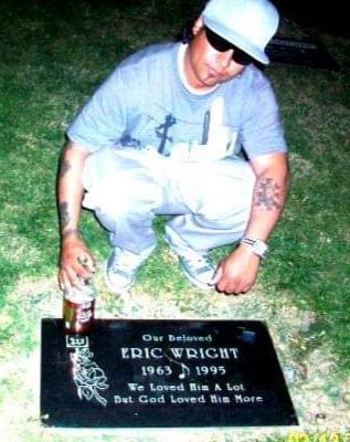 Eazy E Grave