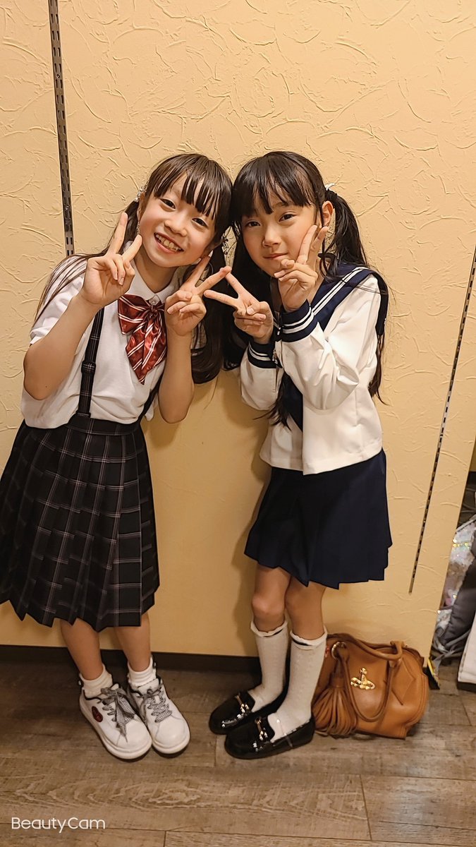 js4コンビの画像・動画 6件 | Twitter美少女キッズ画像検索