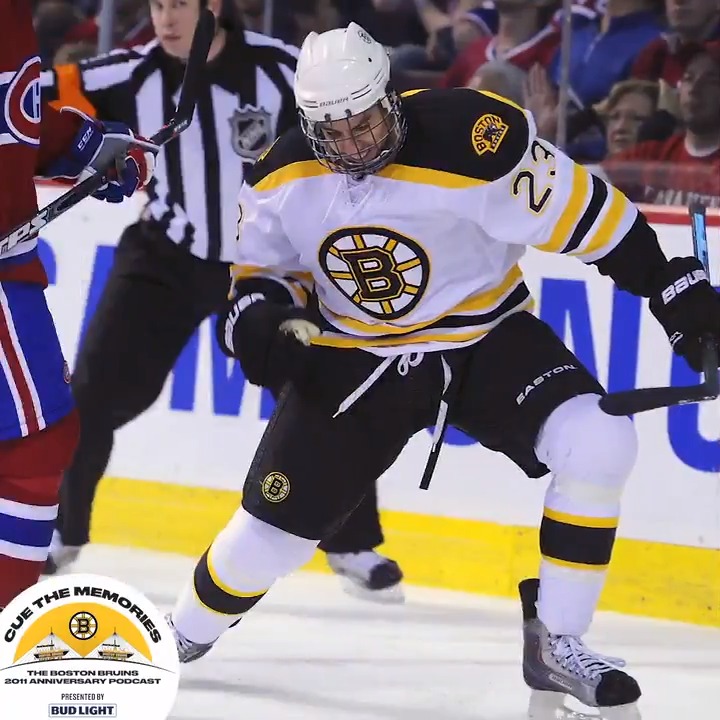 Chris Kelly Bruins Cage