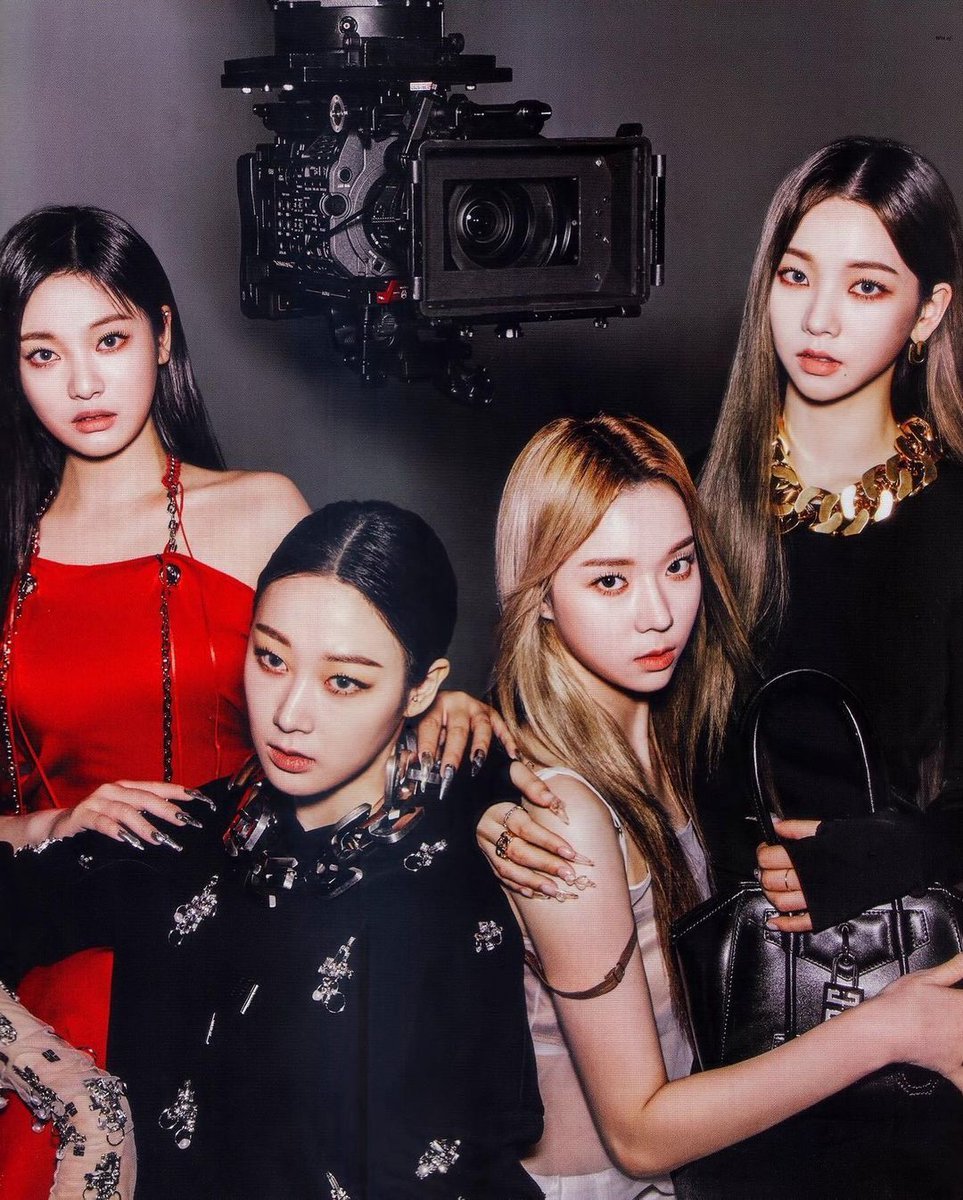 web diva sandy on Twitter: "SM PROTECT AESPA @SMTOWNGLOBAL @aespa_official @DazedKorea…