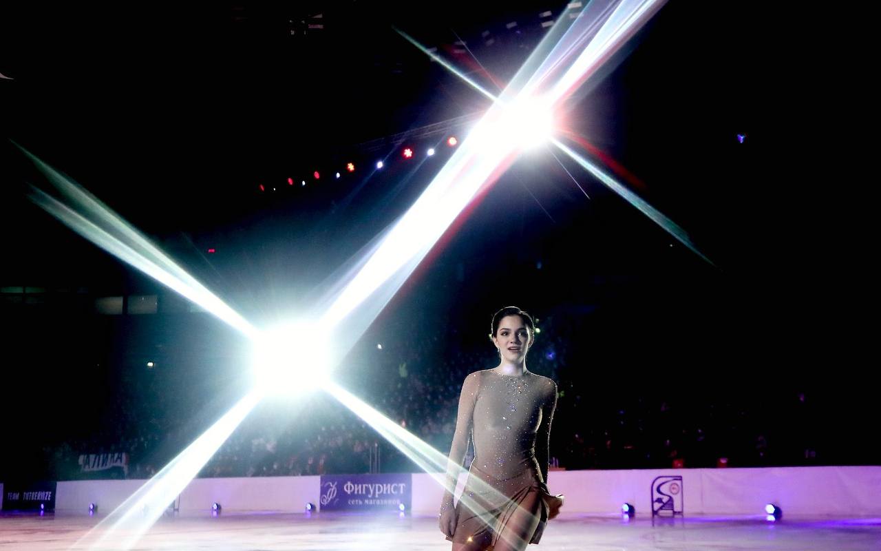 Team.Moonbear on Twitter: "Женя: За свою карьеру я сотрудничала со многими дизайнерами и ...