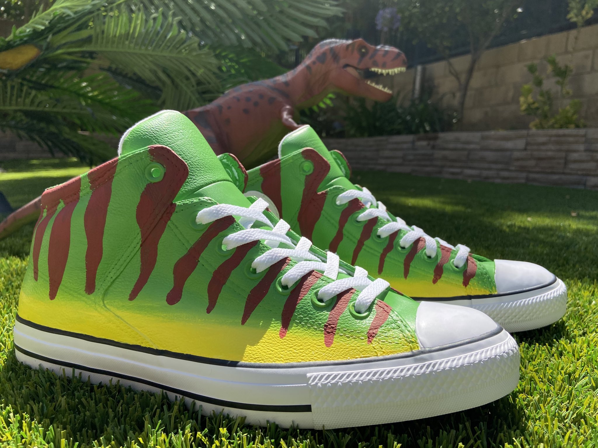 Aquariumaster X Just saw the new Reebok Jurassic Park sneakers based on the Ford Explorer. just wanted to repost my DIY pair I painted last year. https t 5Uvl2OmPcq X