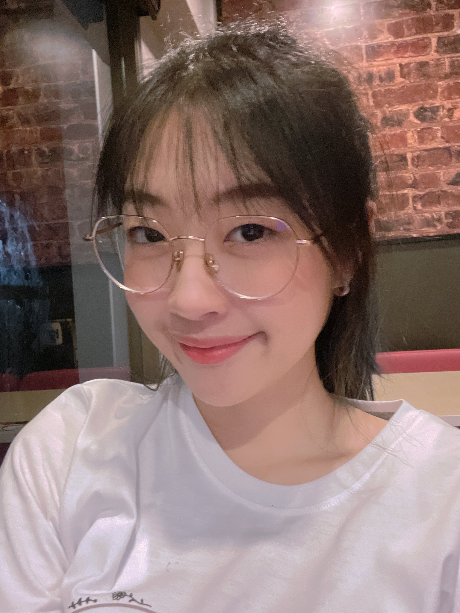 Gun ASTER *ไม่เรียกหน้าม้า ขอเรียกเศษผมบังหน้าผาก* on Twitter: "ไฮ 😎 #asteridol #GunASTER # ...